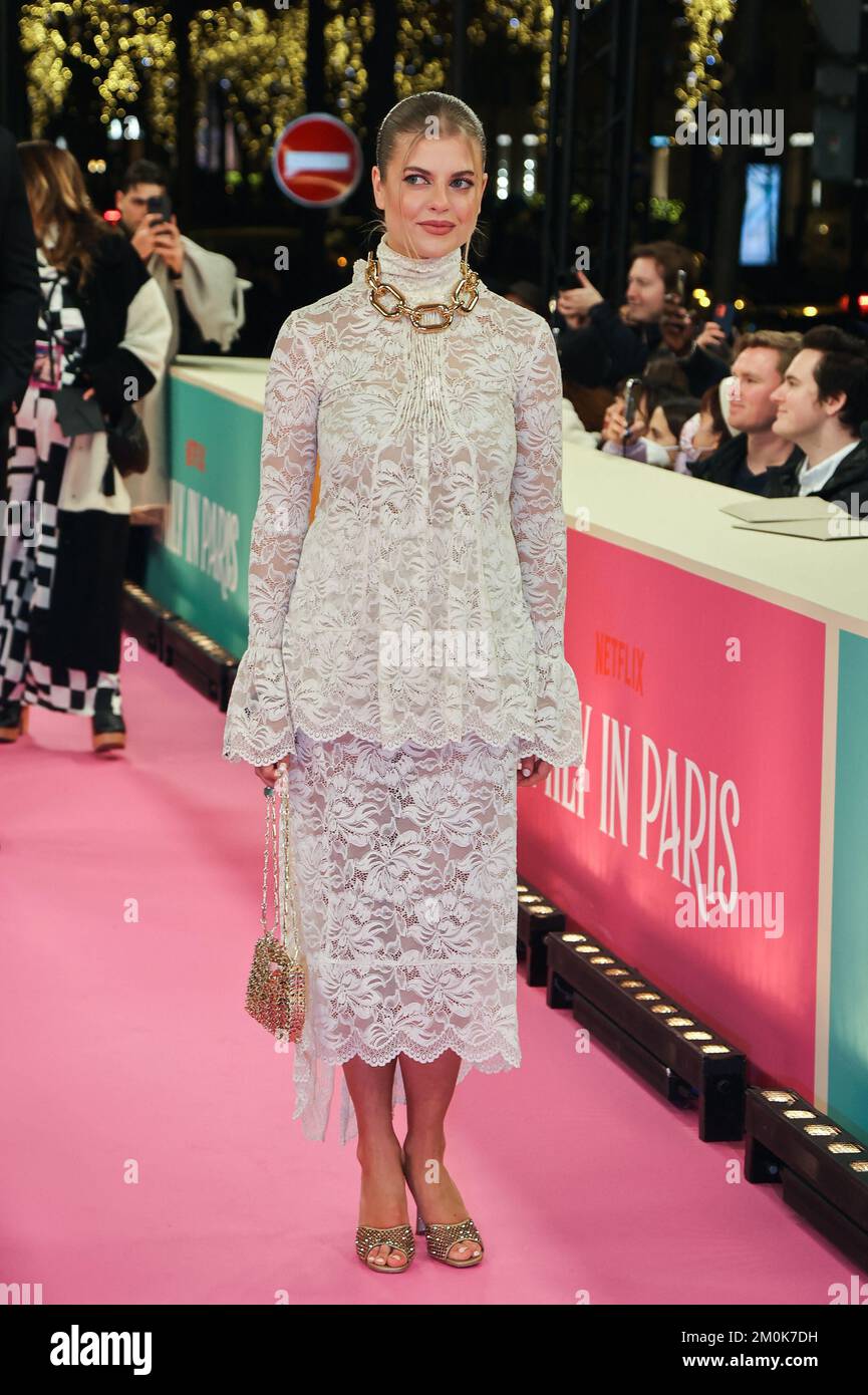 Franziska Nazarenus besucht die „Emily in Paris“ von Netflix - Staffel ...