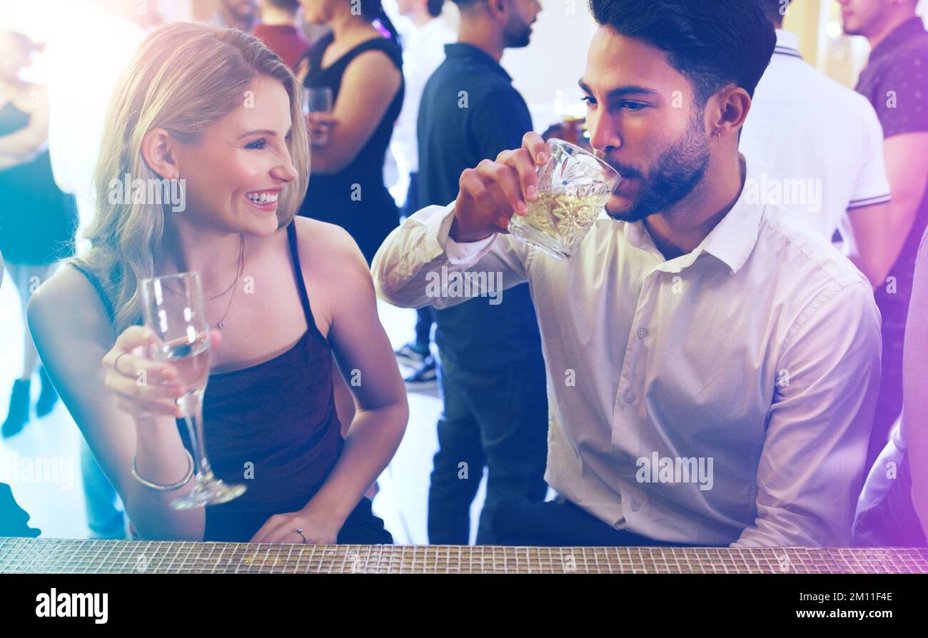 Dating party -Fotos und -Bildmaterial in hoher Auflösung – Alamy