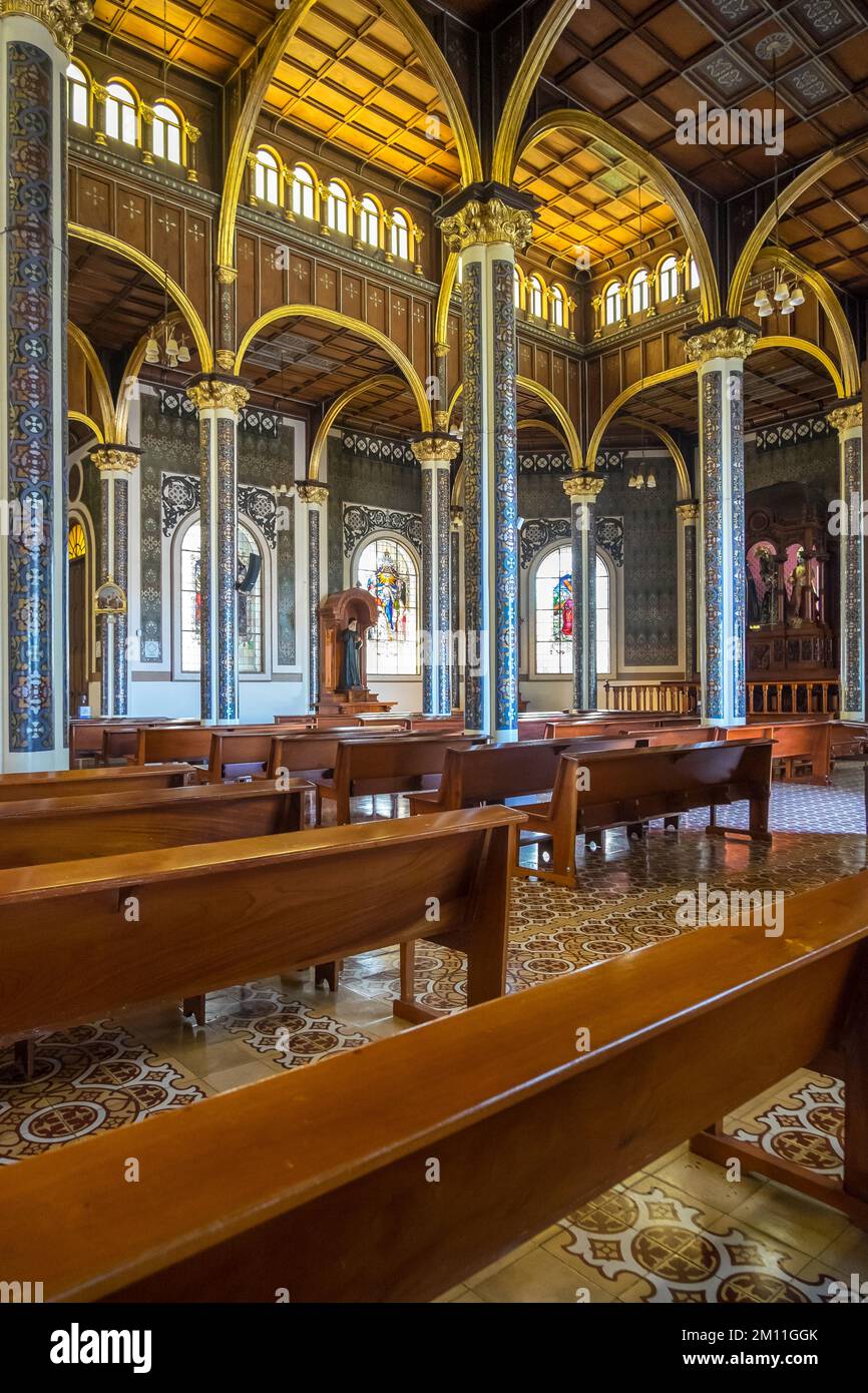 Das Innere der Basilika unserer Lieben Frau der Engel in der Stadt ... Das Innere der Basilika unserer Lieben Frau der Engel in der Stadt ...