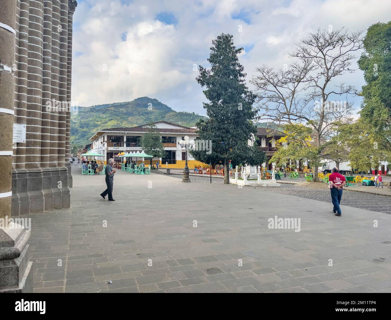 Weit weg reisen parque principal libertador -Fotos und -Bildmaterial in hoher Auflösung – Alamy