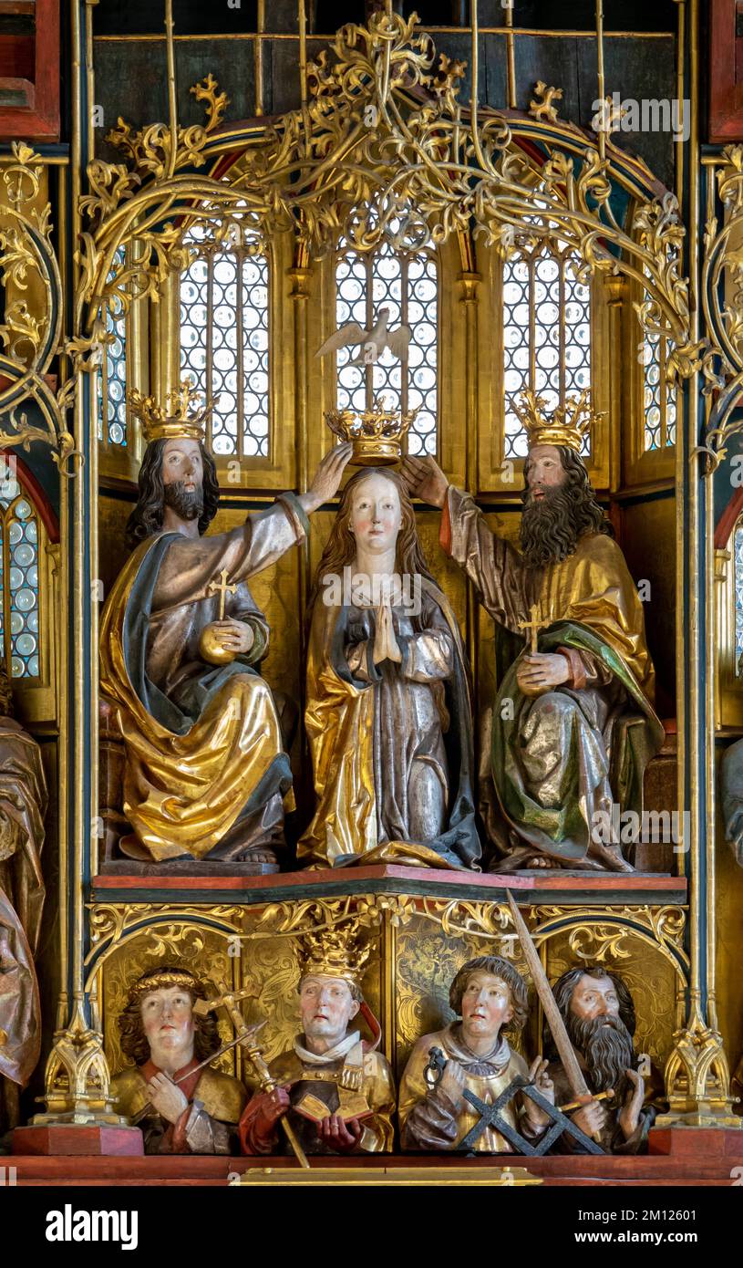 Der Altar der Kirche, St. Ursula in Oberndorf ist ein wichtiger spät gotisch geschnitzter Altar ...