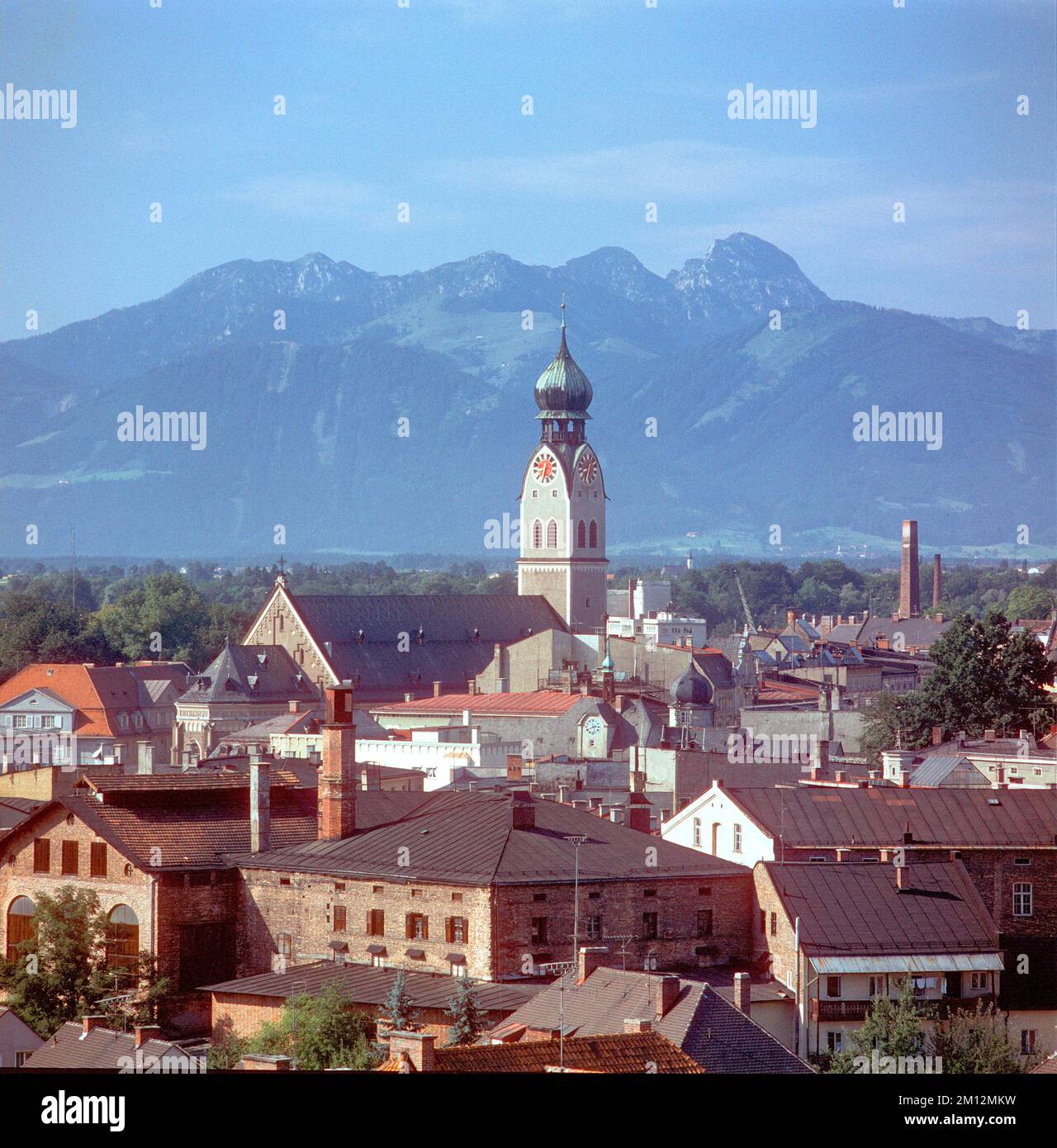 Parish church st nicholas rosenheim -Fotos und -Bildmaterial in hoher ...