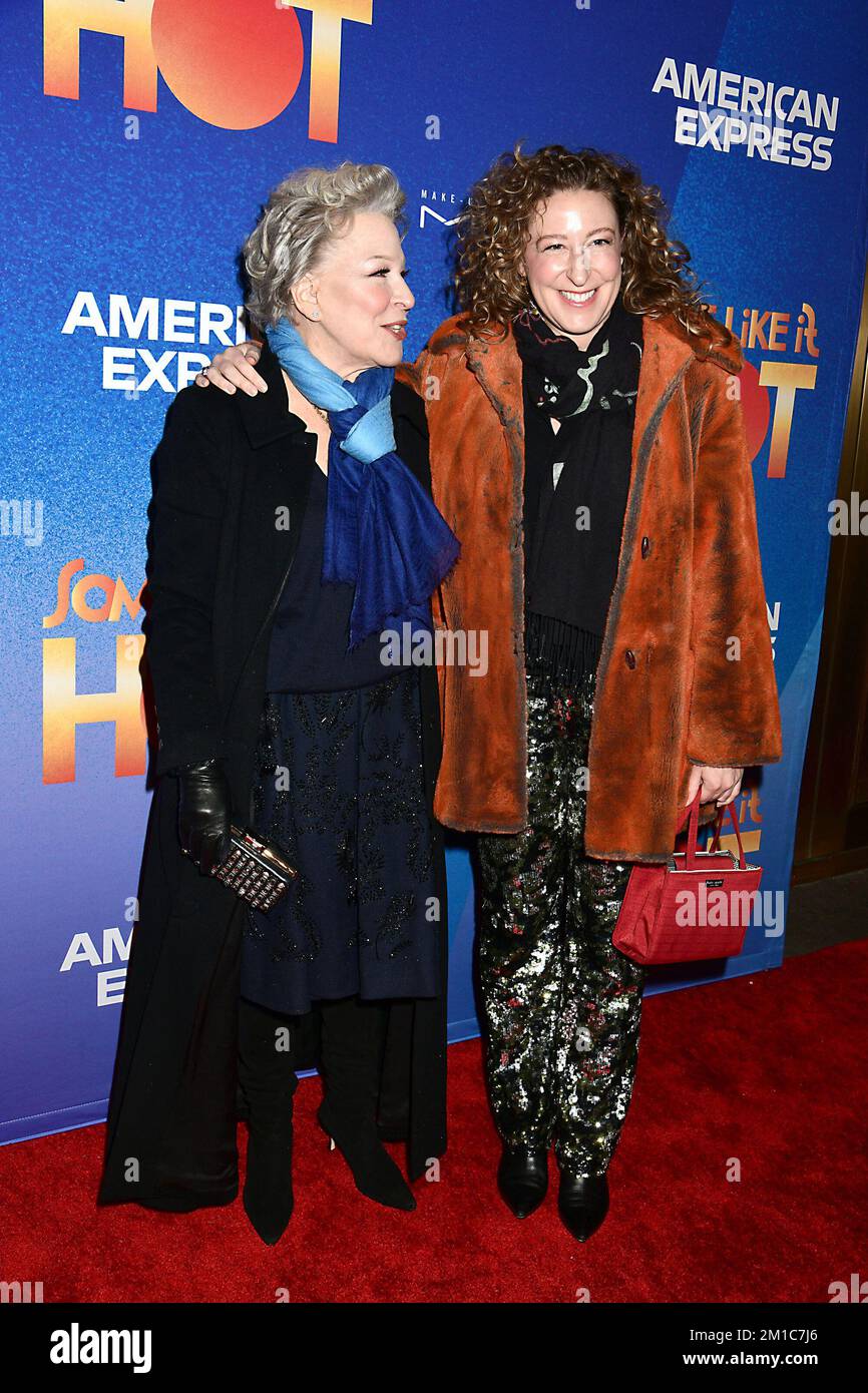 Bette Midler und Tochter Sophie von Haselberg besuchen am 11. Dezember ...