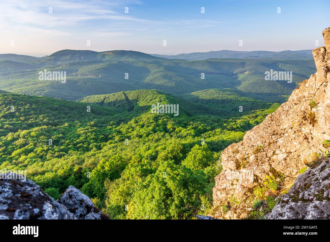 Solosnica (Breitenbrunn): Gipfel Vapenna, Sonnenaufgang, Wald, Berge ...