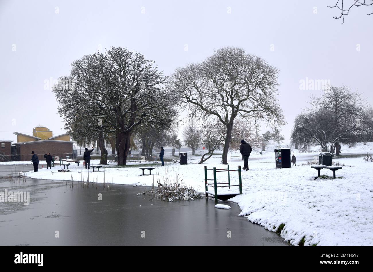 Die Bewohner der Stadt Gravesend in Kent erwachten mit einem ...