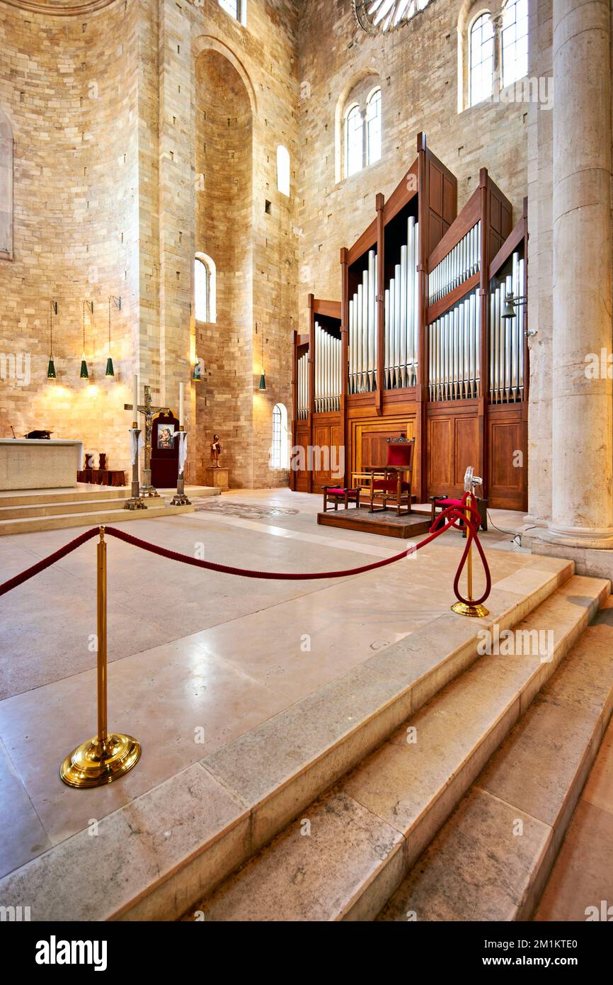 Basilica cattedrale beata maria vergine assunta -Fotos und -Bildmaterial in hoher Auflösung – Alamy