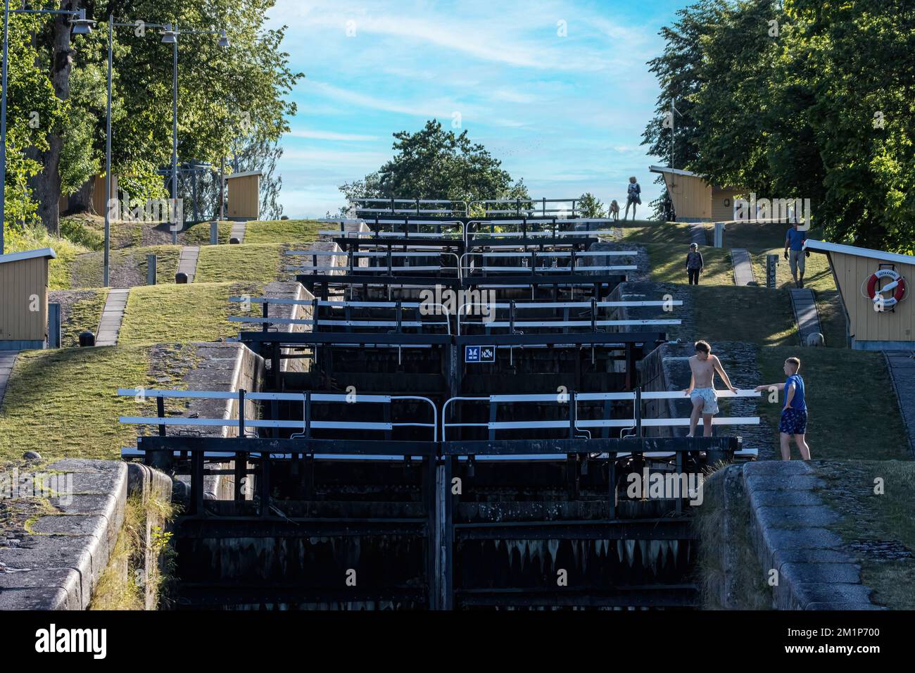 Motala Schweden juli 2022 Schleusen Sie die Tore von Borenshult in ... Motala Schweden juli 2022 Schleusen Sie die Tore von Borenshult in ...