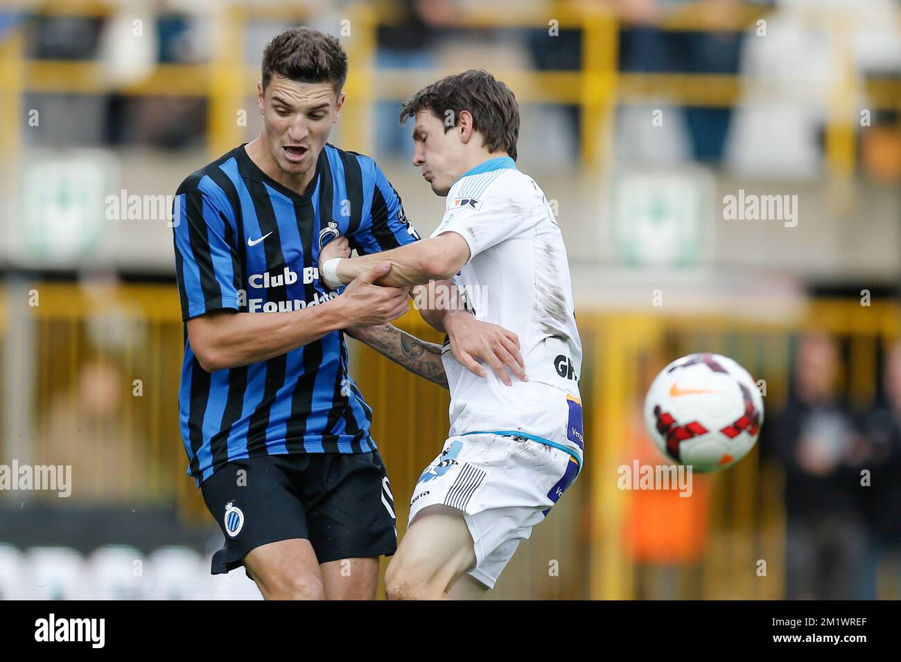 20141026 Uhr – BRÜGGE, BELGIEN: Thomas Meunier des Clubs und Benito ...