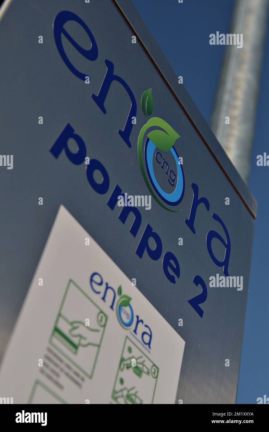20150423 - TOURNAI, BELGIEN: Abbildung zeigt das Enora-CNG-Logo bei der ...