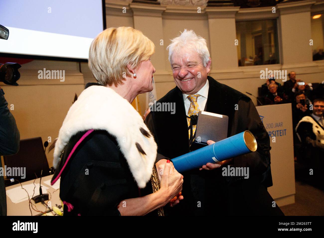 UGent Rektor Anne De Paepe und Professor Paul Nurse, gefilmt während ...