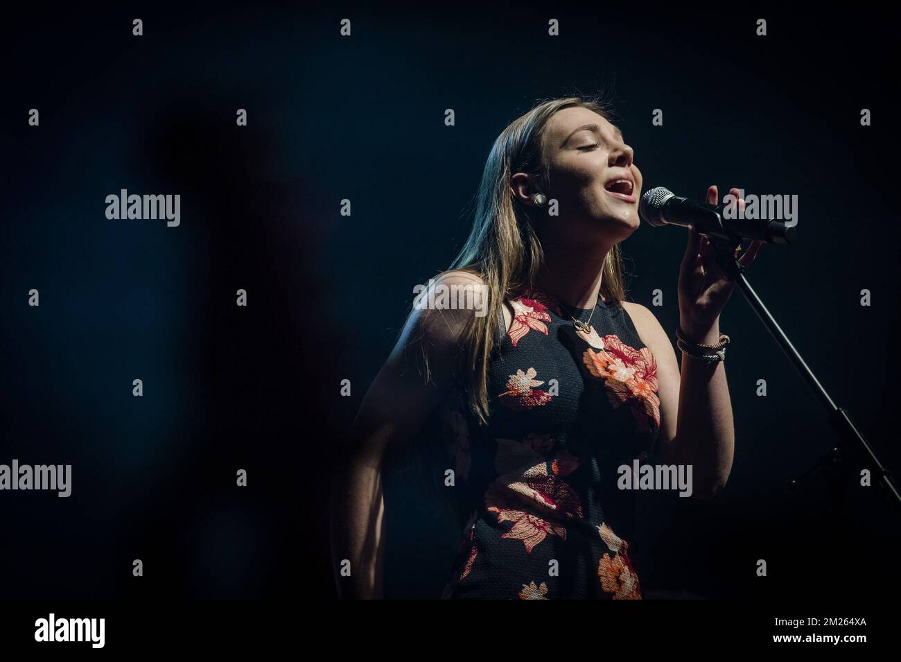 Die Sängerin Laura Omloop wurde während der 80.. Ausgabe des Vlaams ...