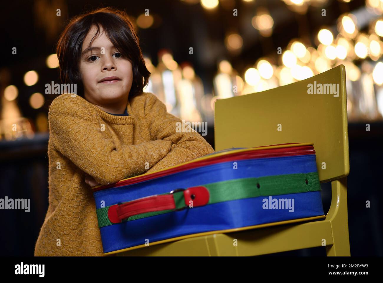 Der Schauspieler Ishaq El Akel posiert für den Fotografen während der ...
