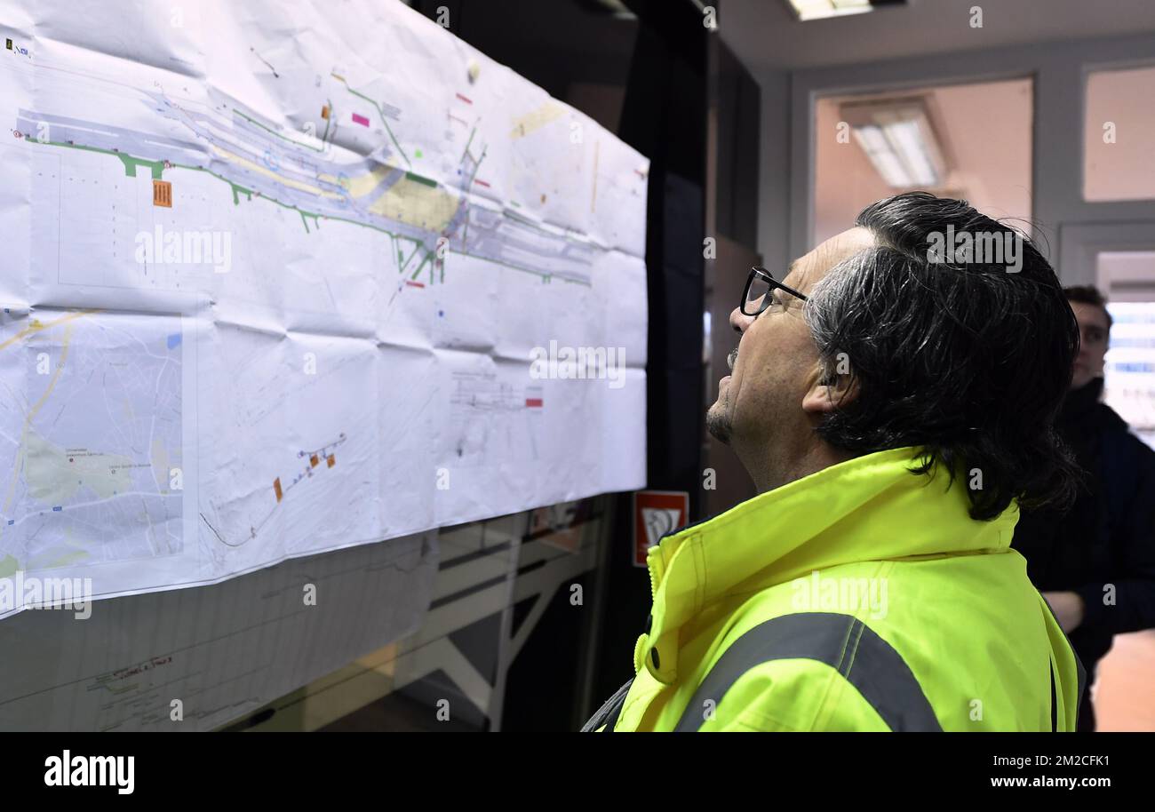 Abbildung zeigt eine Karte während eines Besuchs des Reyers ...