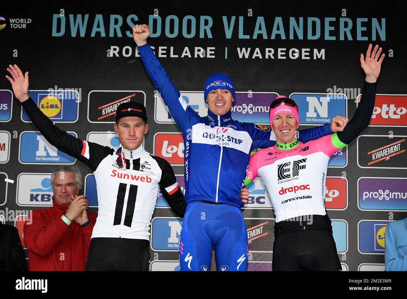 Niederländischer Mike Teunissen vom Team Sunweb, belgischer Yves ...