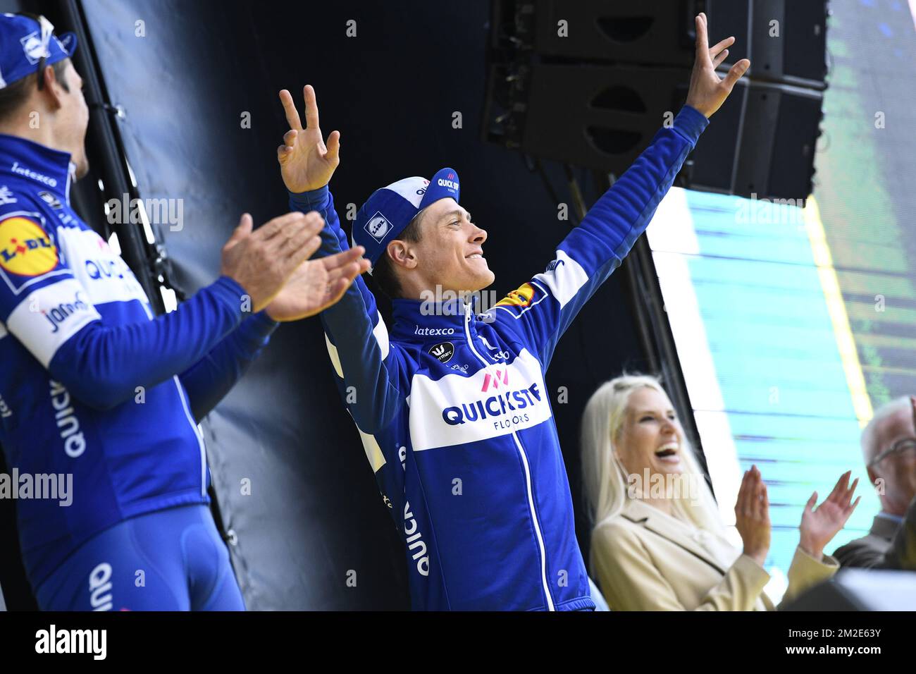 Die niederländische Niki Terpstra von Quick-Step Floors feiert auf dem ...