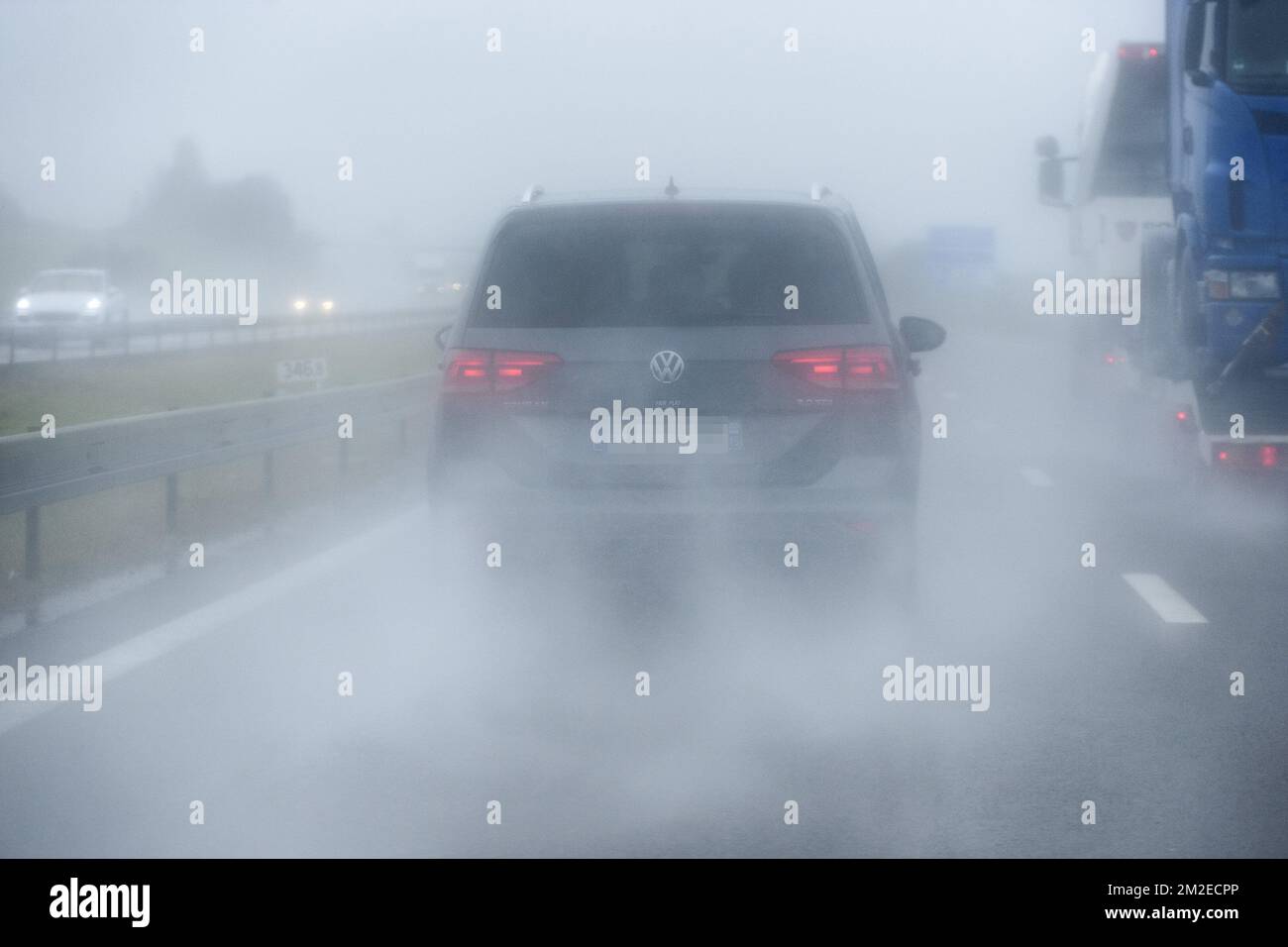 Conduite sur autoroute -Fotos und -Bildmaterial in hoher Auflösung – Alamy
