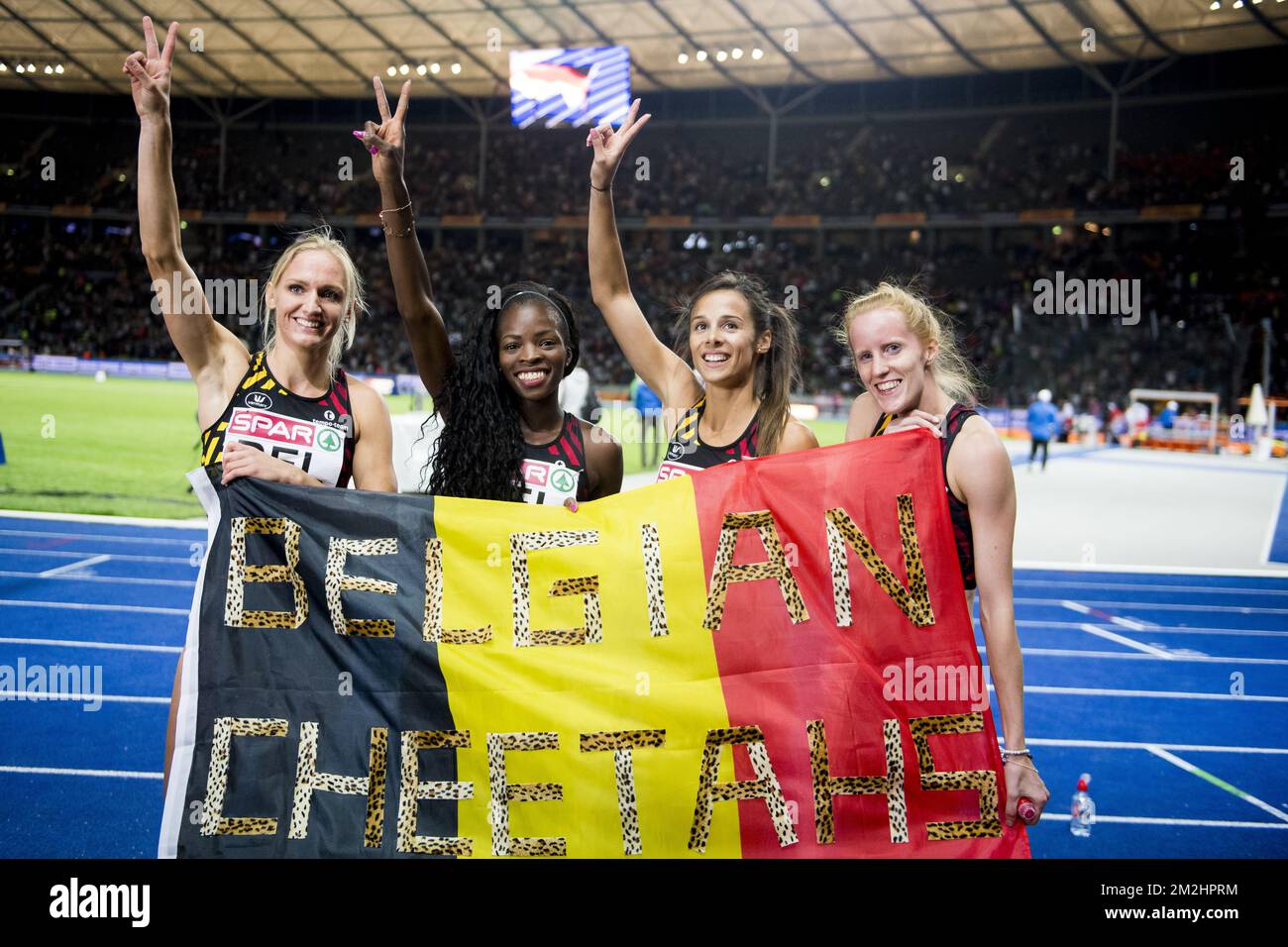 L-R, belgische Sportlerin Hanne Claes, belgische Sportlerin Justien ...