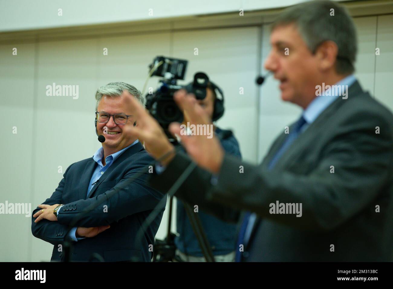 Carl devos -Fotos und -Bildmaterial in hoher Auflösung – Alamy