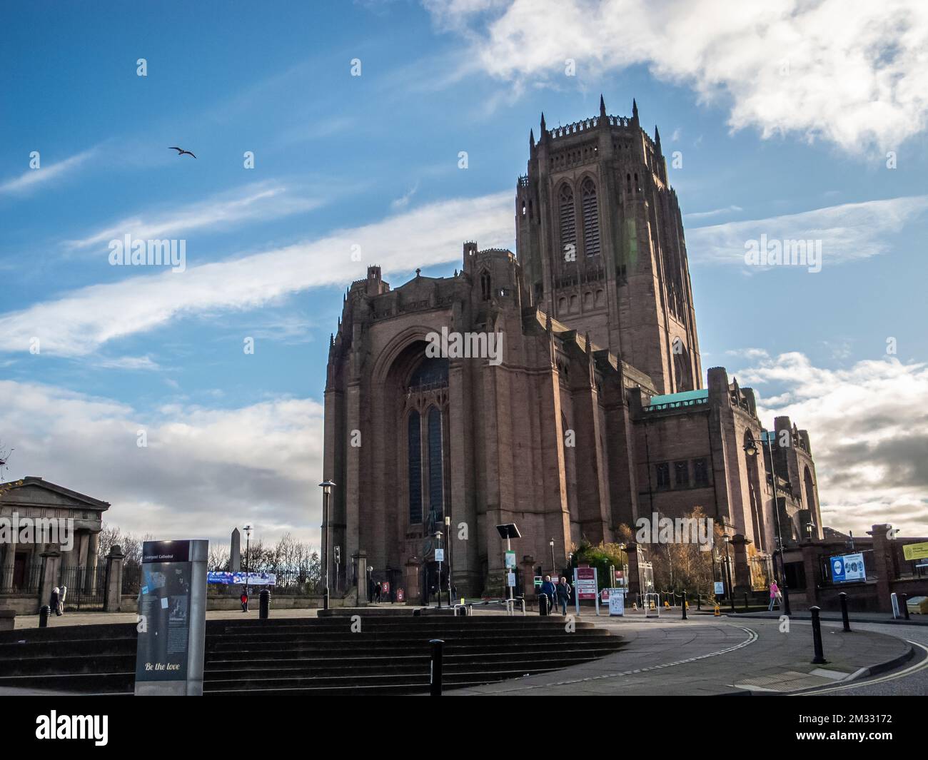Kathedrale von meta -Fotos und -Bildmaterial in hoher Auflösung – Alamy