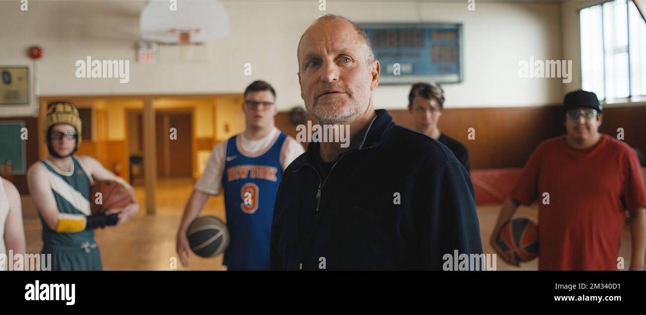 CHAMPIONS, from left: Casey Metcalfe, James Day Keith, Woody Harrelson, Ashton Gunning, Tom ...