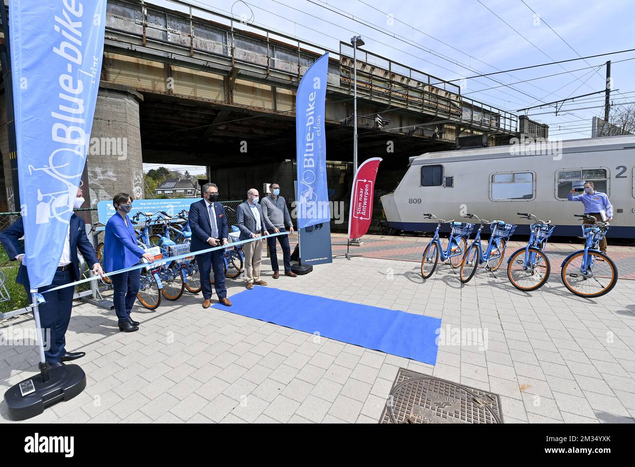 Abbildung zeigt eine Pressekonferenz zum Blue-Bike-Leihsystem am ... Abbildung zeigt eine Pressekonferenz zum Blue-Bike-Leihsystem am ...