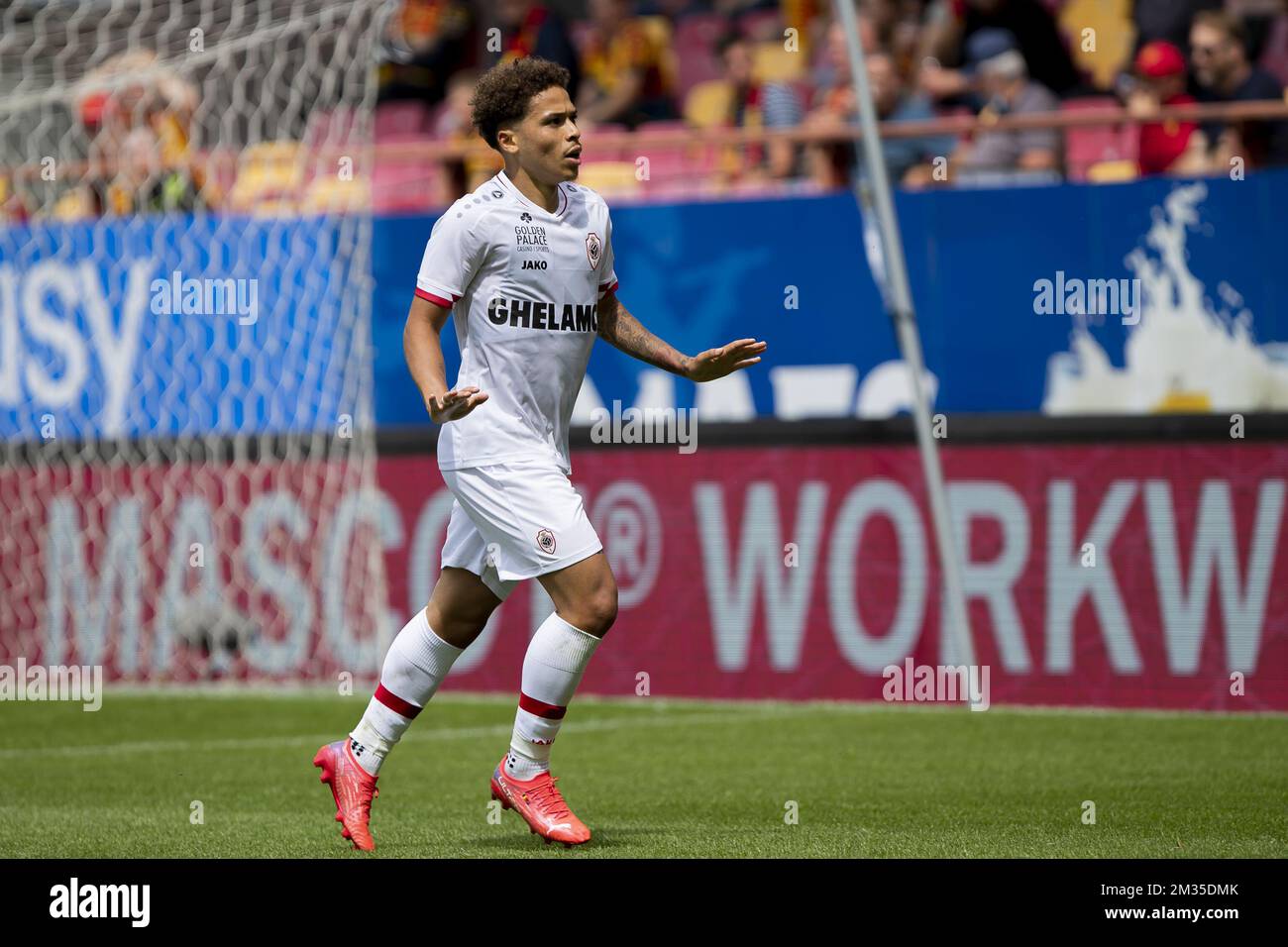 Manuel Benson aus Antwerpen feiert seine Feier, nachdem er am Sonntag ...