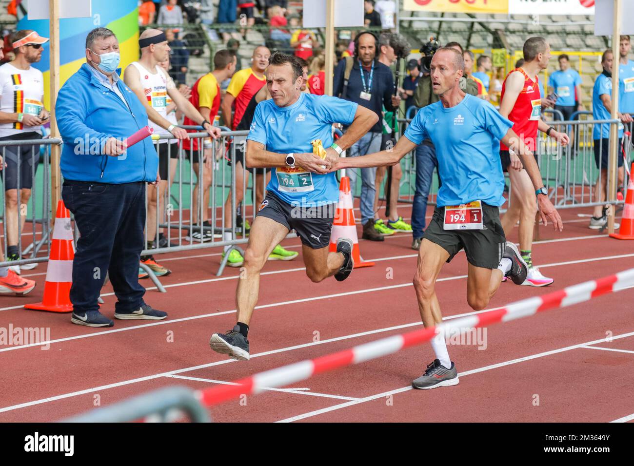 Das Bild zeigt die Ausgabe 17. des DHL Brussels Ekiden Relay Marathons ...