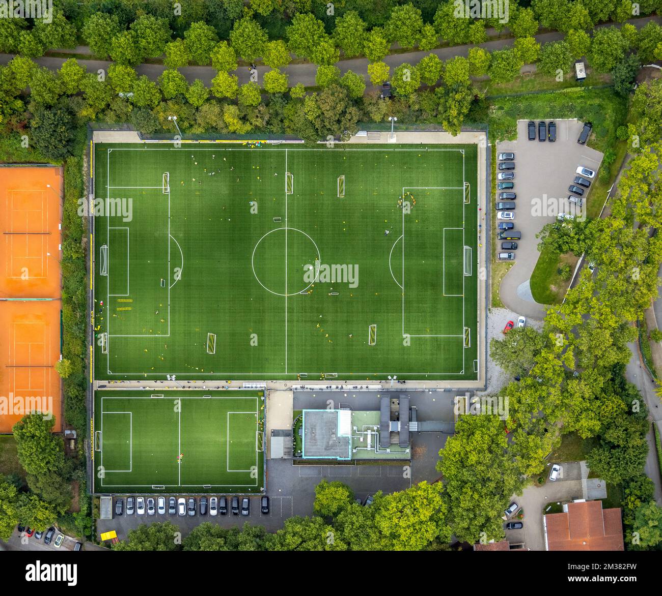 Luftbild, Sportplatz und Trainingsanlage BVB 09 Dortmund mit BVB Evonik ...