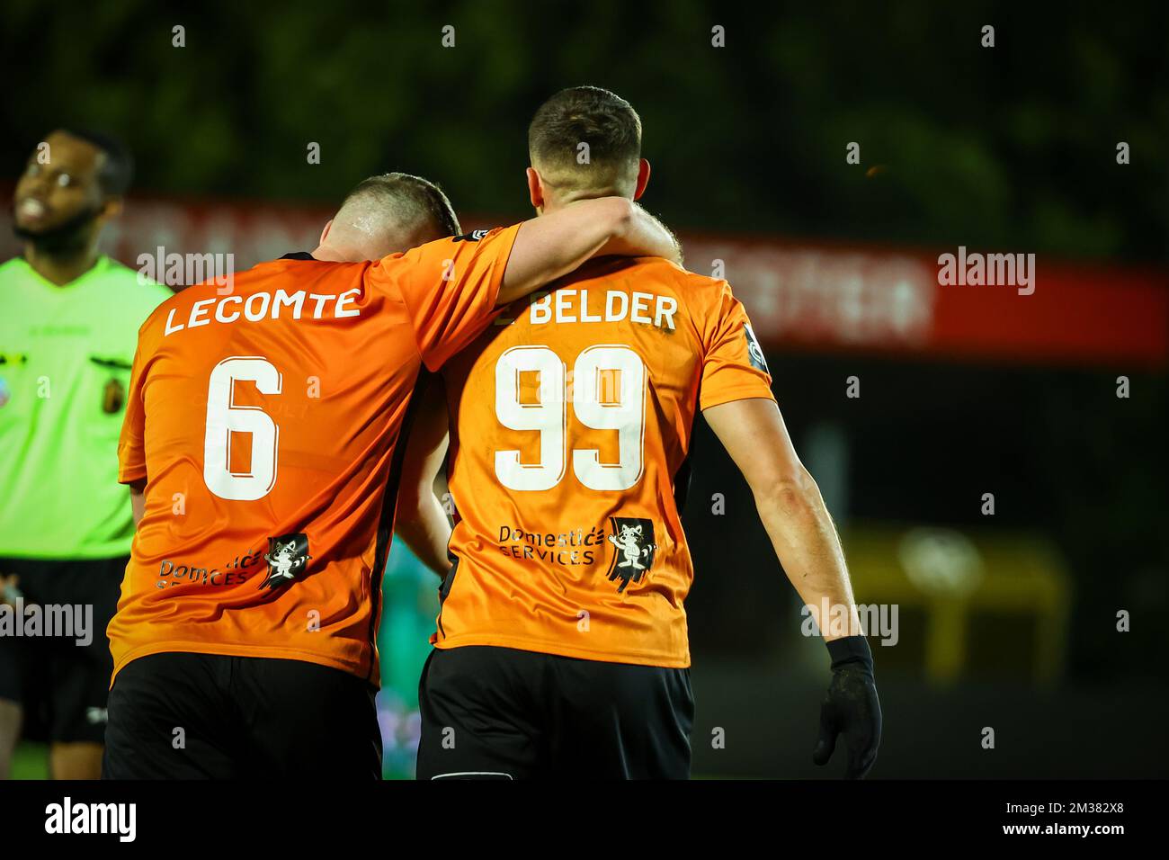 Deinzes Raphael Lecomte und Deinzes Dylan De Belder feiern nach dem ...