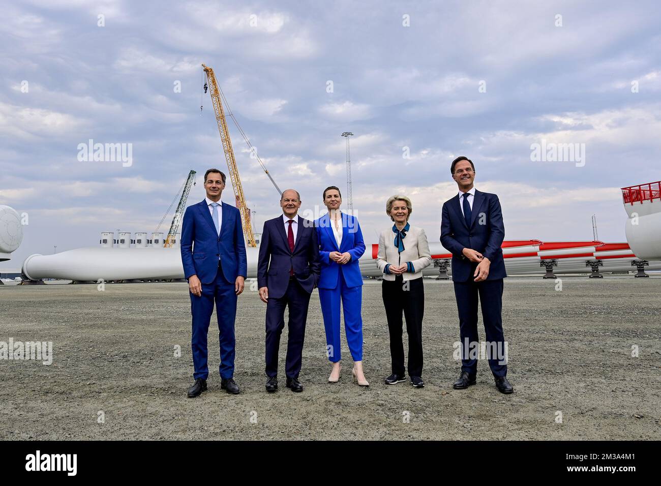 Ministerpräsident Alexander De Croo, Bundeskanzler Olaf Scholz ...