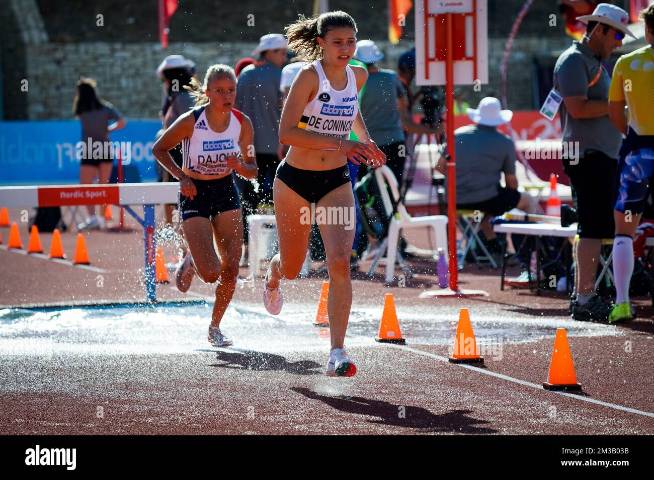 Die belgische Maud De Coninck wurde am 1. Tag der Leichtathletik ...