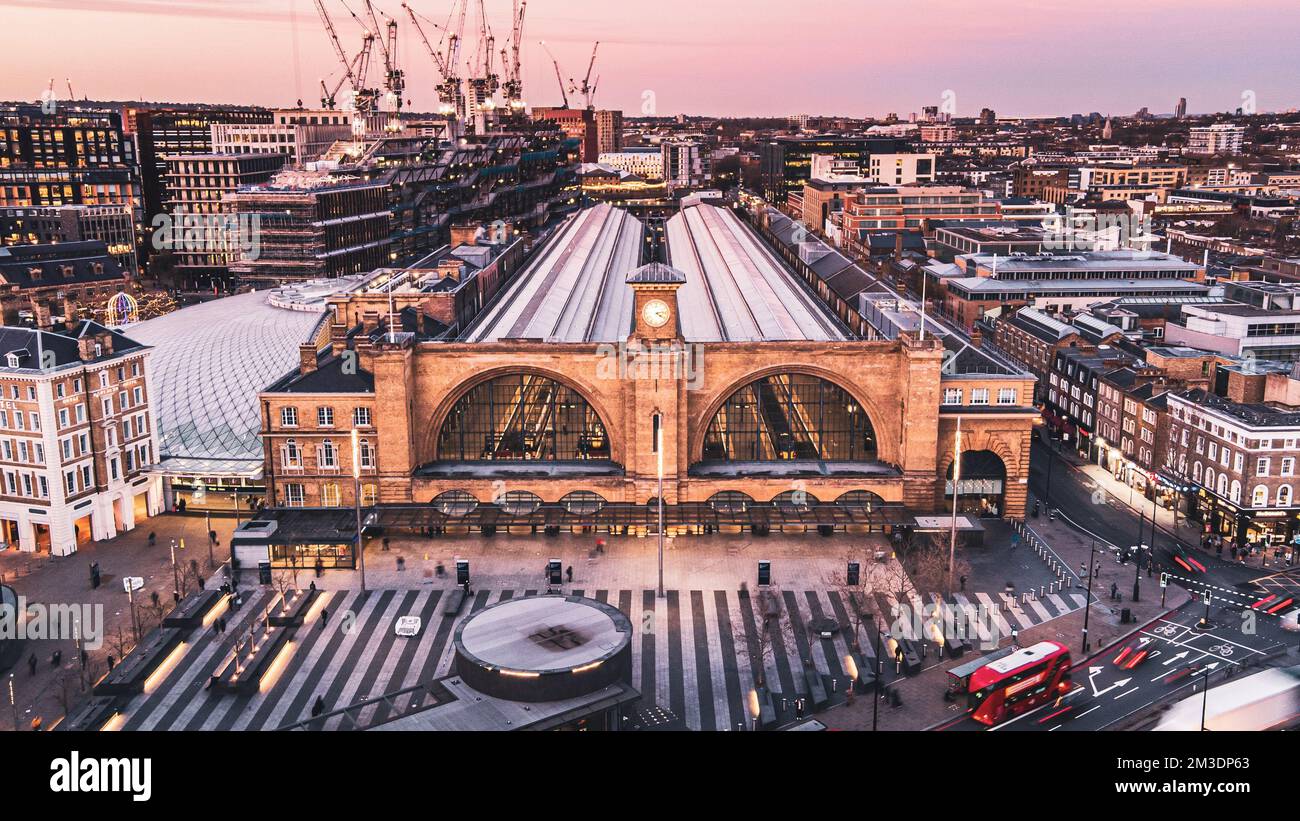 Kings cross construction site -Fotos und -Bildmaterial in hoher ...