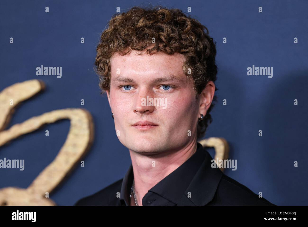 LOS ANGELES, KALIFORNIEN, USA - DEZEMBER 14: Brennan Keel Cook trifft ...
