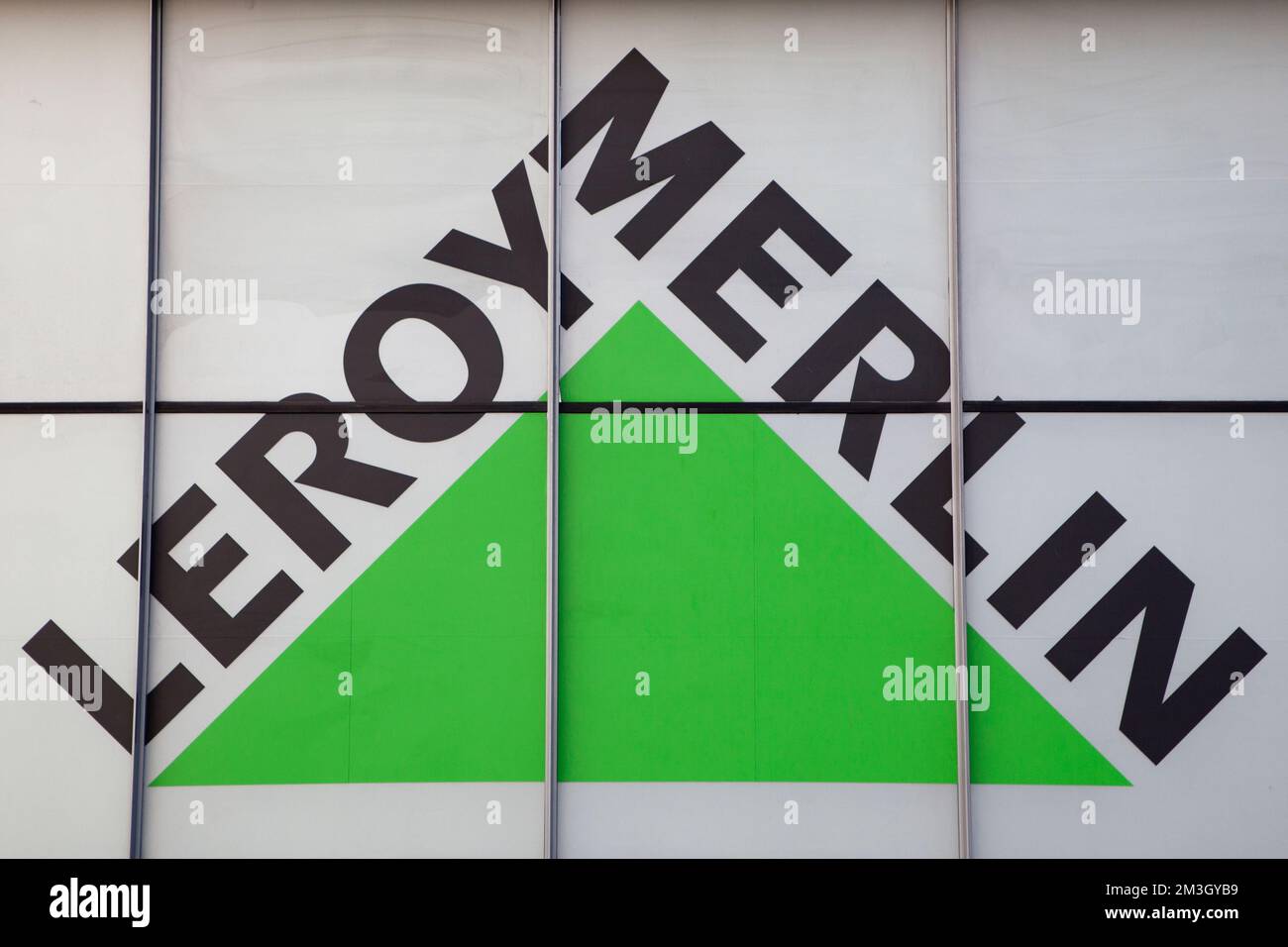 Leroy merlin logo -Fotos und -Bildmaterial in hoher Auflösung – Alamy