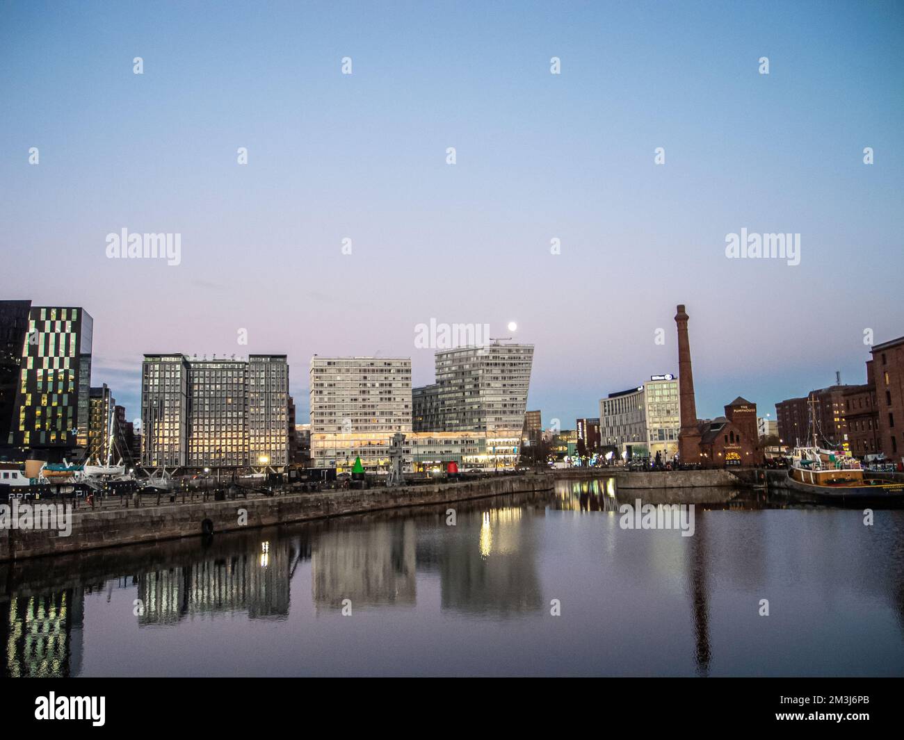 Liverpool instagram -Fotos und -Bildmaterial in hoher Auflösung – Alamy