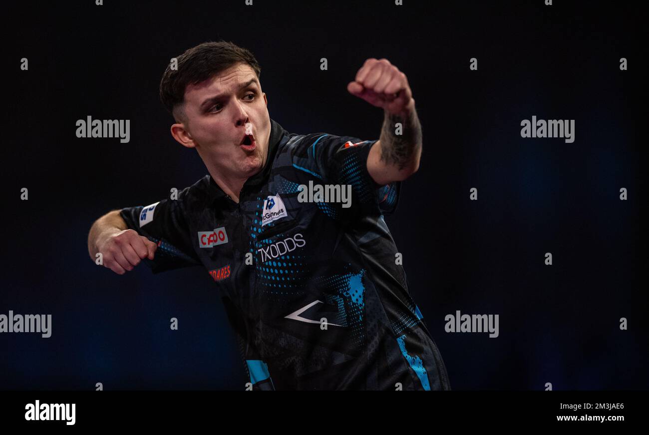 Nathan Rafferty feiert seinen Sieg bei der Cazoo Dart-Weltmeisterschaft ...