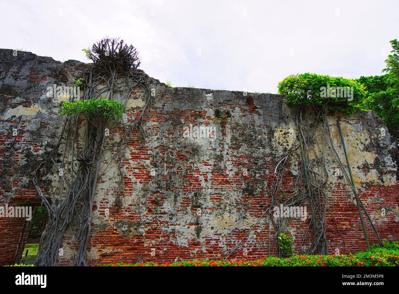 Alte Backsteinmauern des Tainan Anping Fort. Es hieß "Fort Zeelandia ...