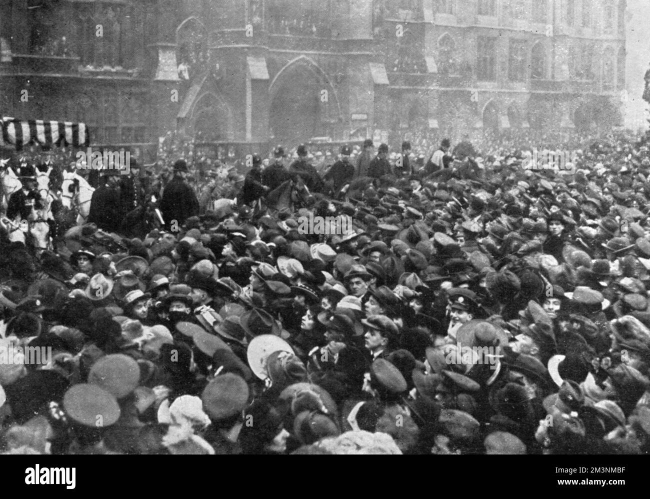 Teil der Plattenmassen vor Westminster Abbey bei der Hochzeit von ...