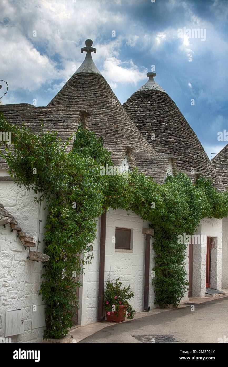 Alberobello trulli houses old puglia -Fotos und -Bildmaterial in hoher ...