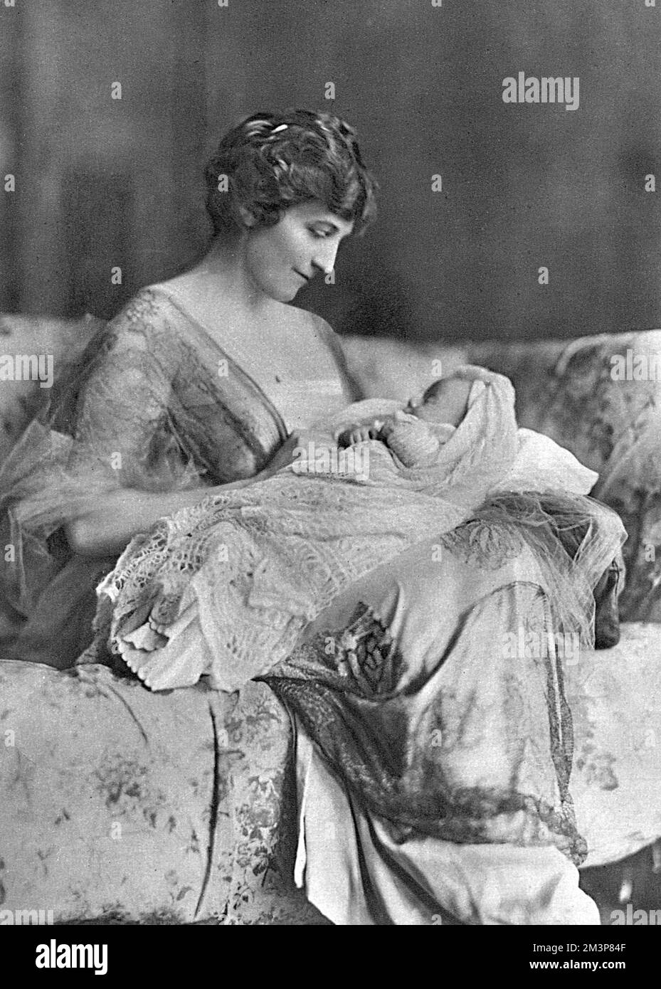 Lady Muriel Paget (1876 - 1938), Nee Finch-Hatton, Ehefrau von Sir ...