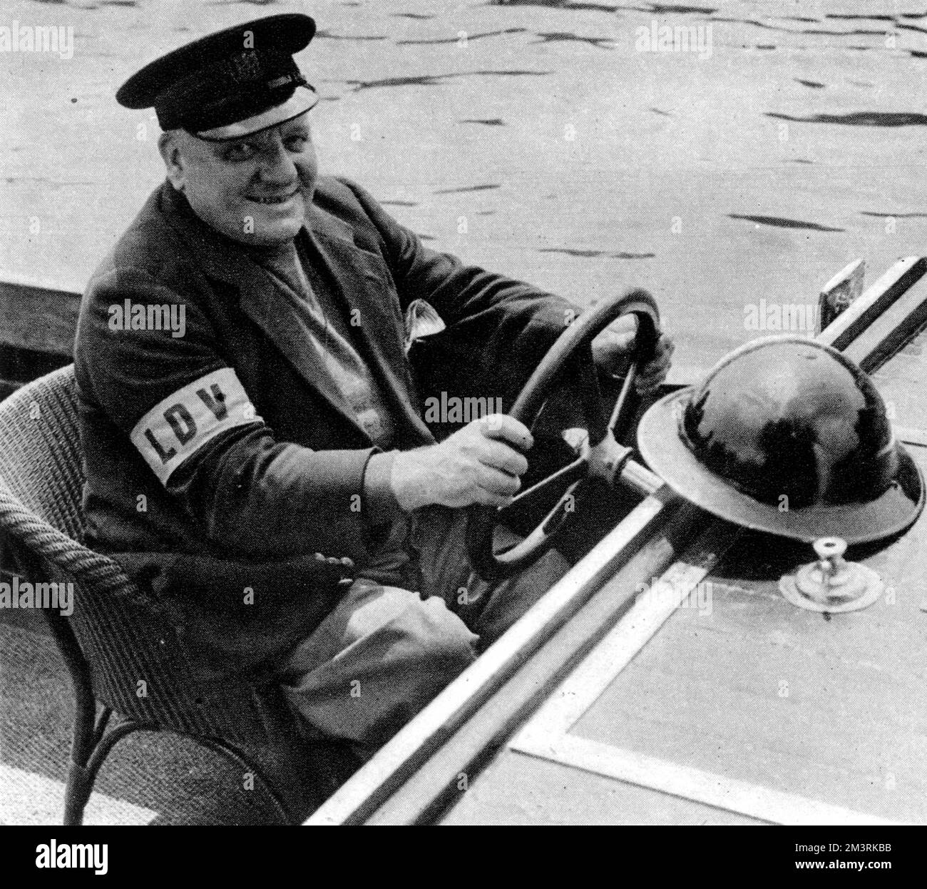 George Allison, Manager des Arsenal Football Clubs, führt eine ...