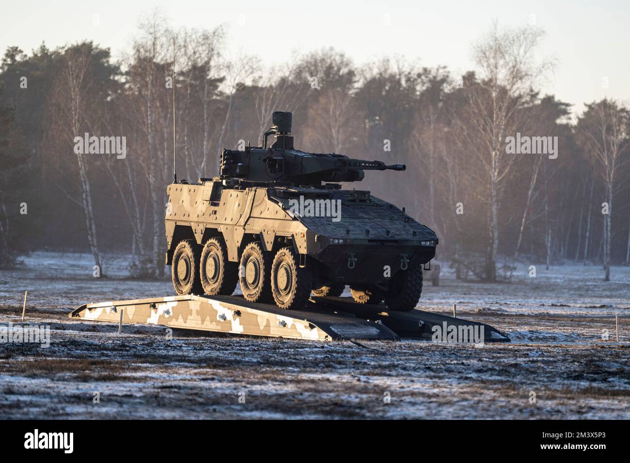 Kmw verteidigung -Fotos und -Bildmaterial in hoher Auflösung – Alamy