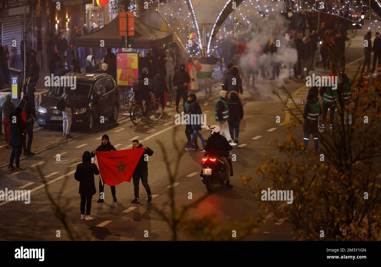 Fußball - FIFA Weltmeisterschaft Katar 2022 - Fans in Brüssel schauen ...