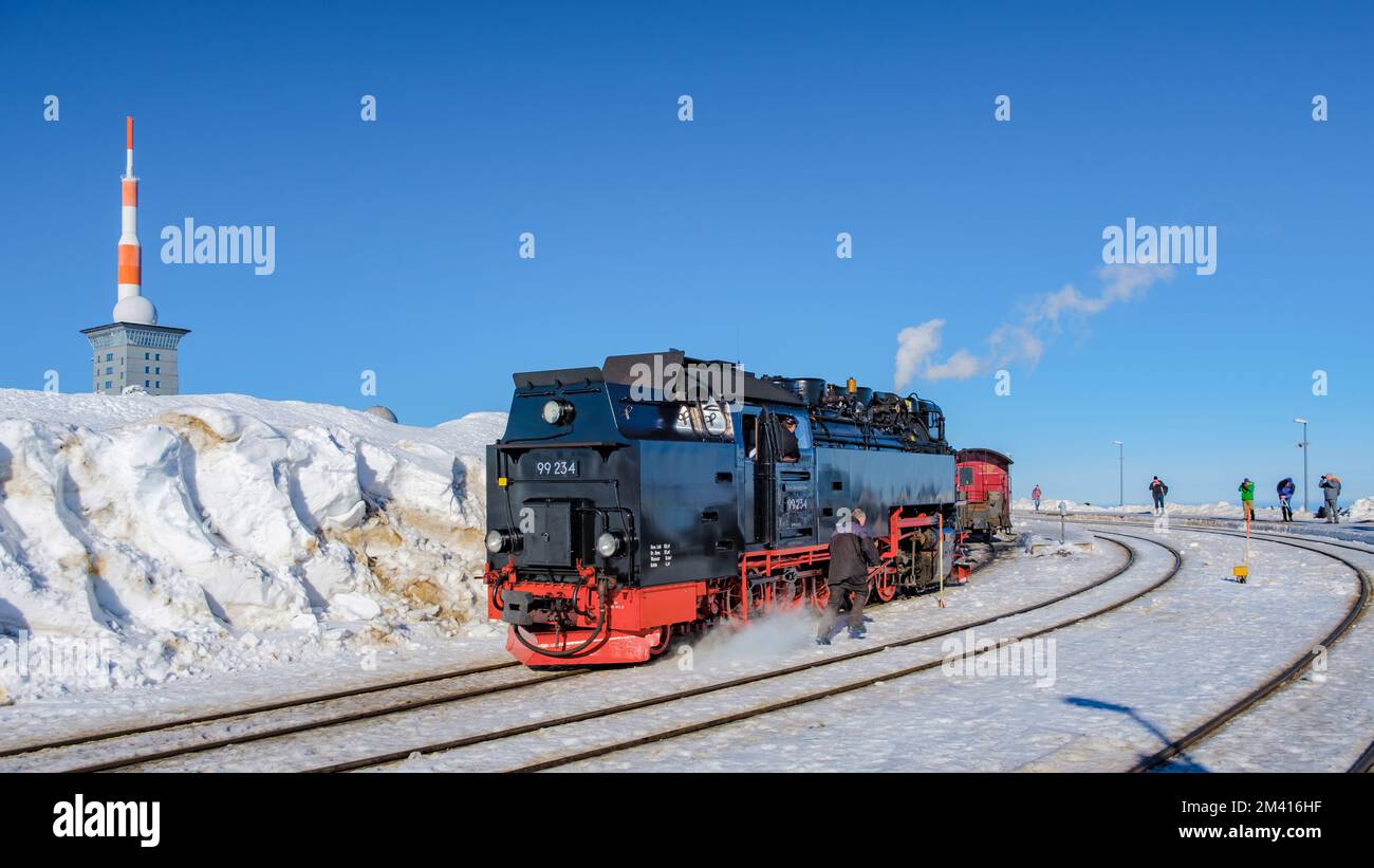 Dampfeisenbahn im Winter im Schnee im Harz-Nationalpark Deutschland ...