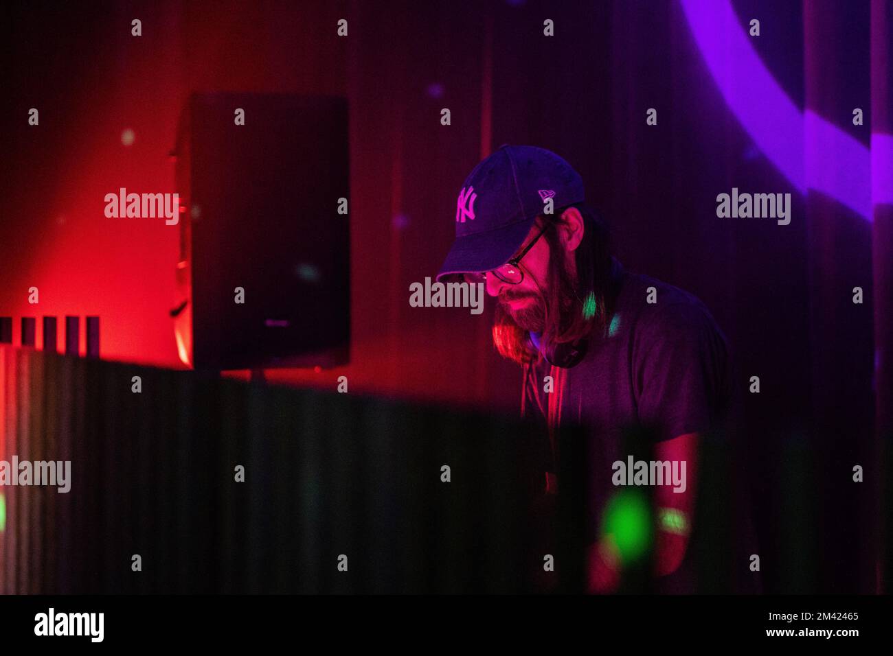 Breakbot und irfane -Fotos und -Bildmaterial in hoher Auflösung – Alamy