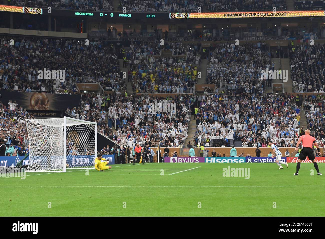 Lusail, Katar, 18/12/2022, Tor Lionel MESSI (ARG) durch Elfmeter ...