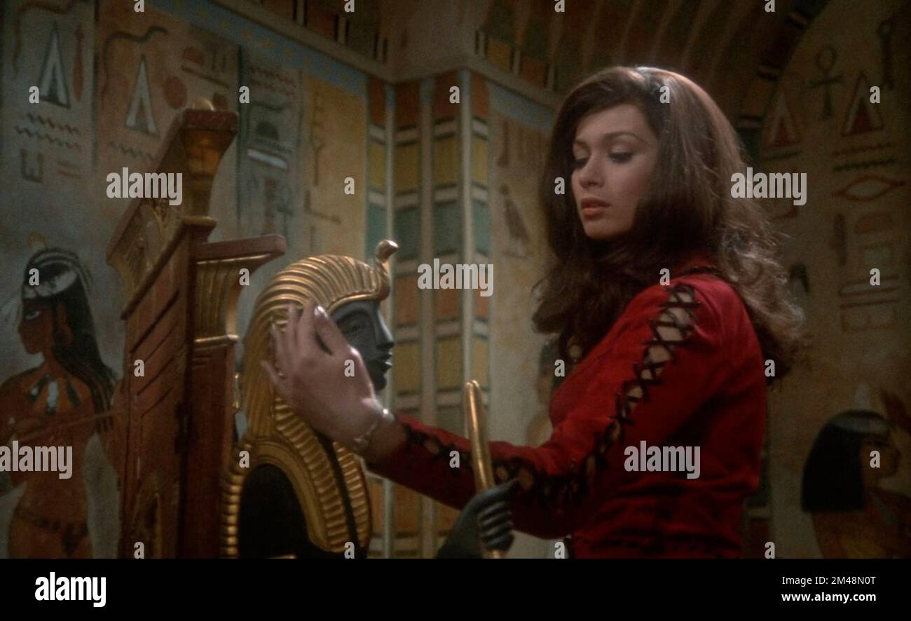 London.UK. Valerie Leon in einer Szene in (C)Hammer Film Productions ...