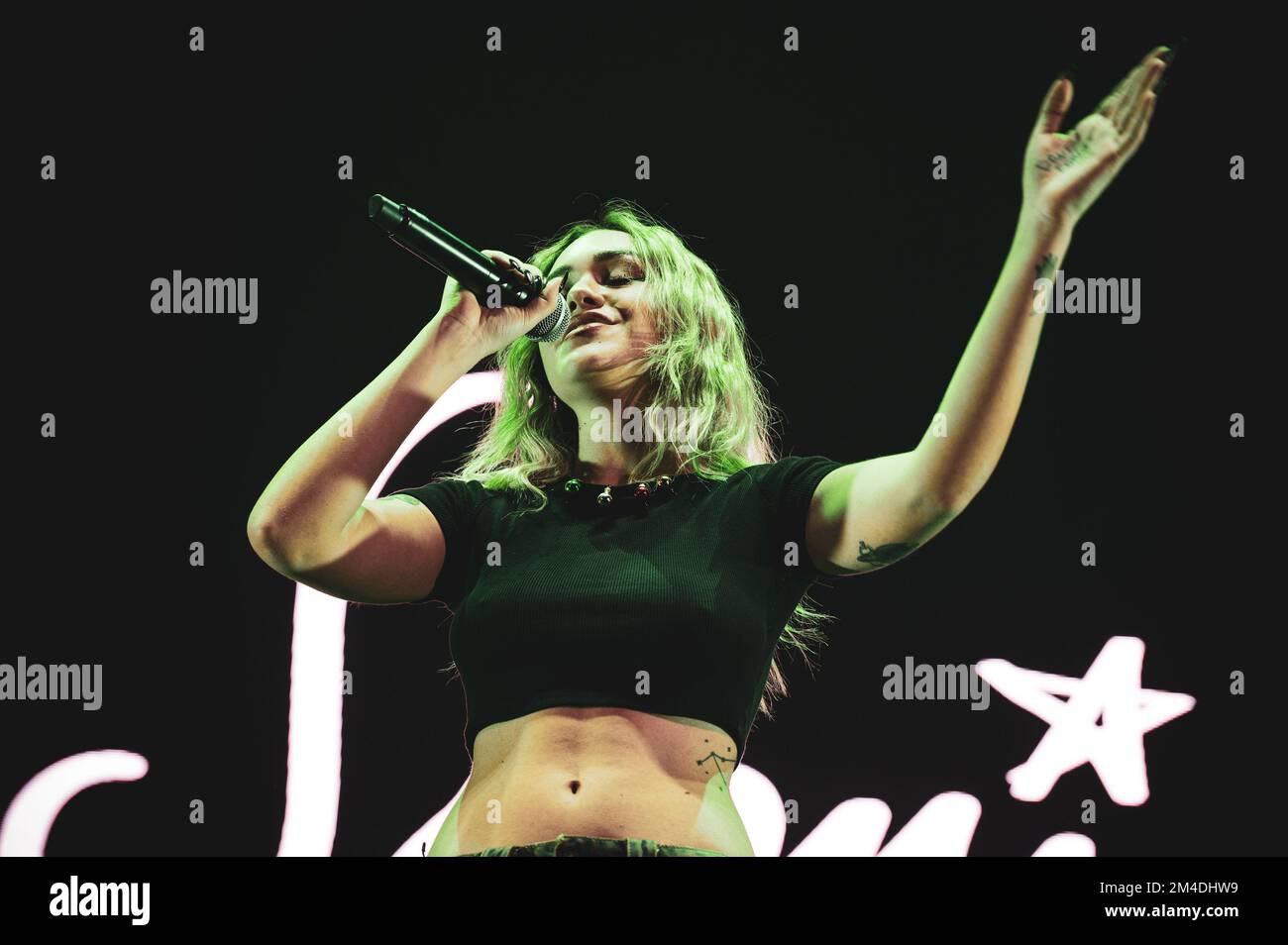 Salmo rap -Fotos und -Bildmaterial in hoher Auflösung – Alamy