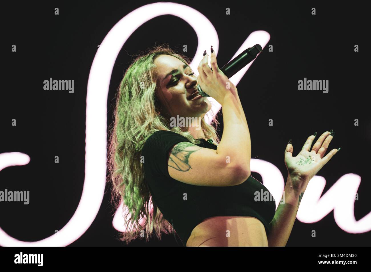 Salmo rap -Fotos und -Bildmaterial in hoher Auflösung – Alamy