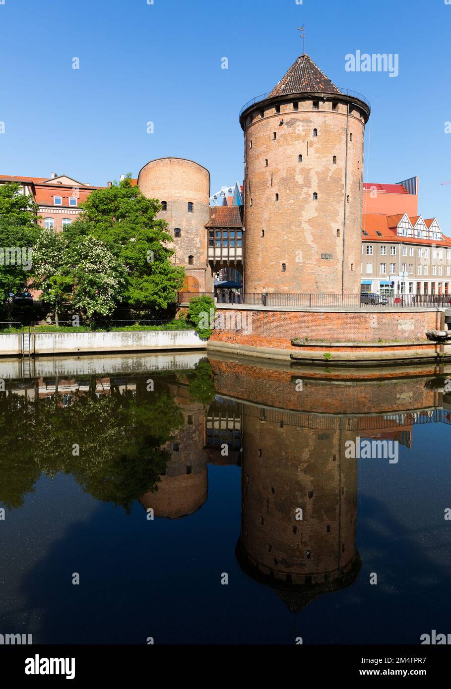 Brama stagiewna -Fotos und -Bildmaterial in hoher Auflösung – Alamy